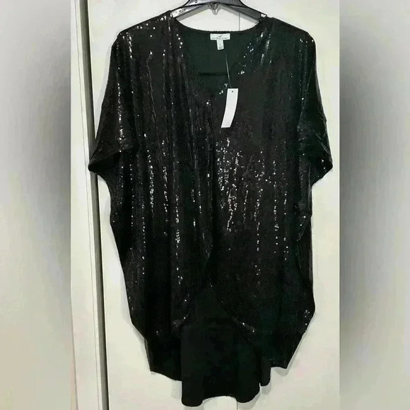 Shavonne Dorsey | Tops | Shavonne Dorsey Black Sequin Top | Poshmark
